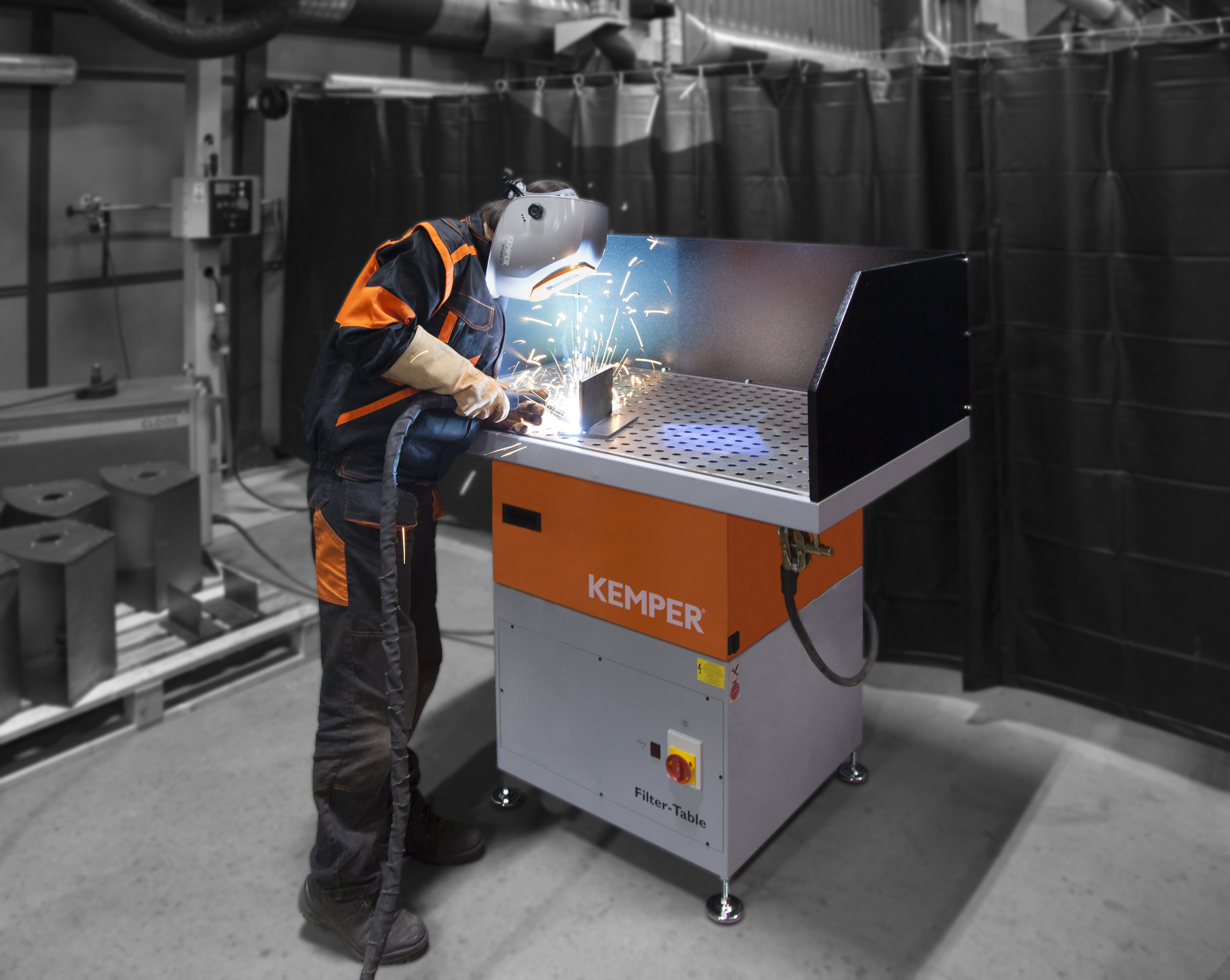 Local extraction during welding: The welders should pay attention to ...